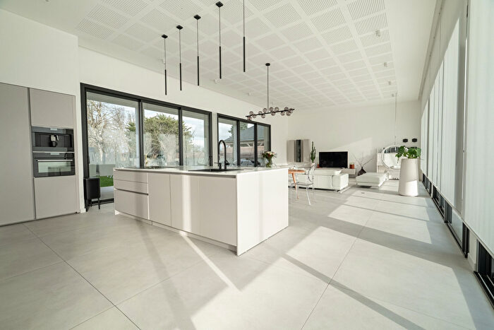 Maison à vendre - Montreuil-Juigné - 6 pièces - 4 chambres