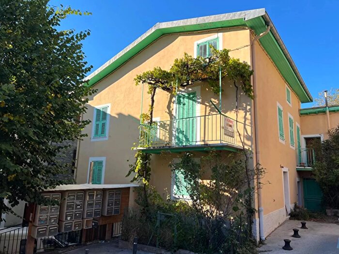 Maison à vendre - Saint-Martin-du-Var - 4 pièces - 4 chambres