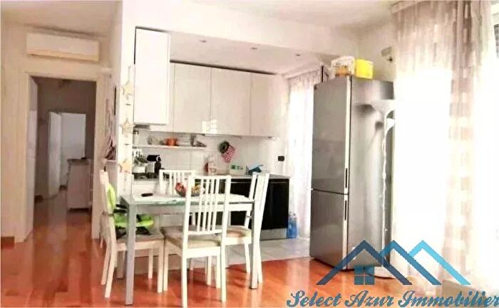 Appartement à vendre - Cagnes-sur-Mer, La Gare, Les Plans, Hippodrome - 2 pièces - 1 chambre