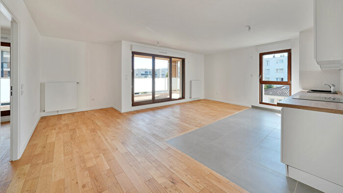 Appartement à louer - Rueil-Malmaison, Coteaux - 4 pièces - 3 chambres