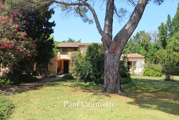 Maison à vendre - Sérignan - 8 pièces - 5 chambres