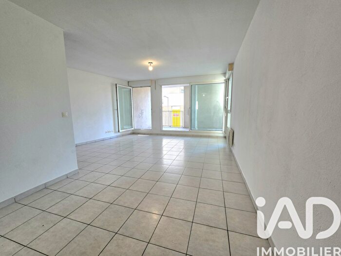 Appartement à vendre - Marseille e , La Joliette - 3 pièces - 2 chambres