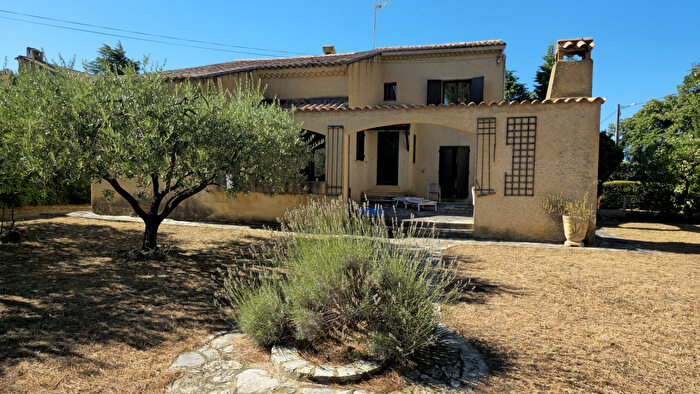 Maison 6 pièces à vendre à Pont-Saint-Esprit