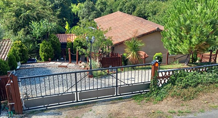 Maison à vendre - Nanteuil-en-Vallée - 3 pièces - 2 chambres