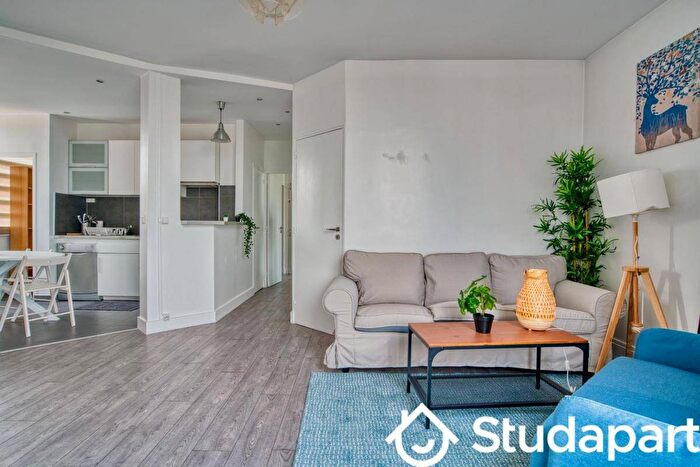 Appartement à louer - Bécon, Courbevoie - 1 pièce - 2 chambres