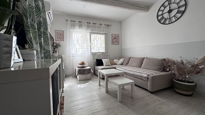 Maison à vendre - Vias, Ville - 2 pièces - 1 chambre