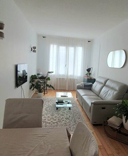 Appartement à louer - Auteuil Nord, Paris ème arrondissement - 3 pièces - 2 chambres