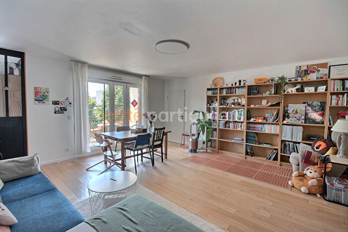 Appartement 4 pièces à Châtillon, Conservatoire, à louer