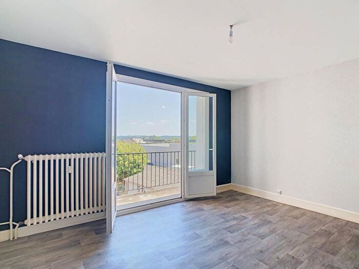Appartement 3 pièces à Belbex, Aurillac, à louer