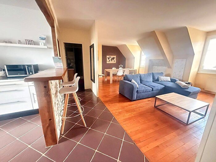 Rotonde-13ème de Ligne, Nevers : Appartement 2 pièces à louer