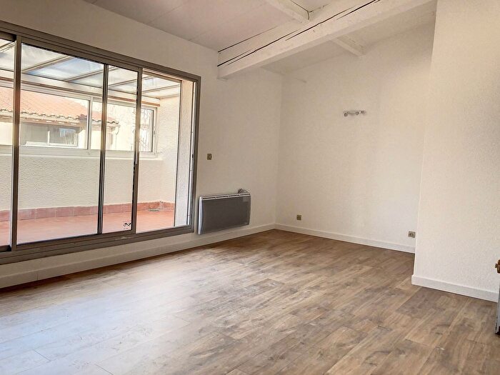 Appartement à louer - Centre Ville, Perpignan - 1 pièce