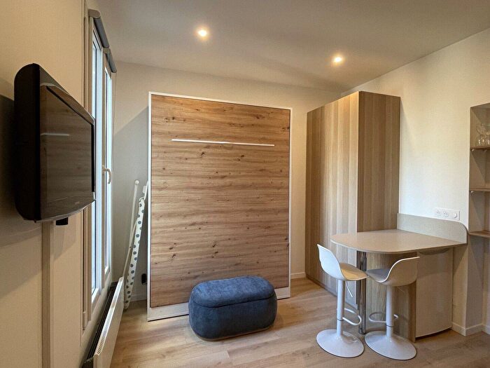 Appartement à louer - Paris ème arrondissement - 1 pièce