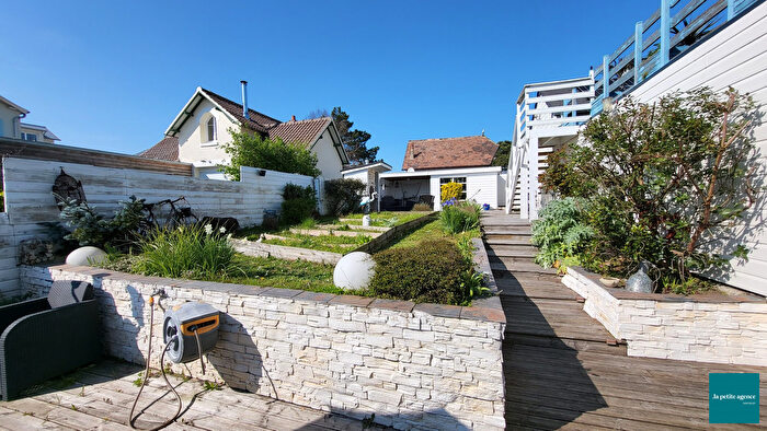 Maison à vendre - Merville-Franceville-Plage - 9 pièces - 6 chambres