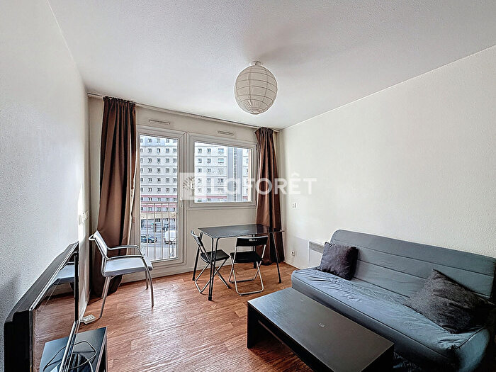 Appartement à louer - Clichy, République, Victor Hugo - 1 pièce