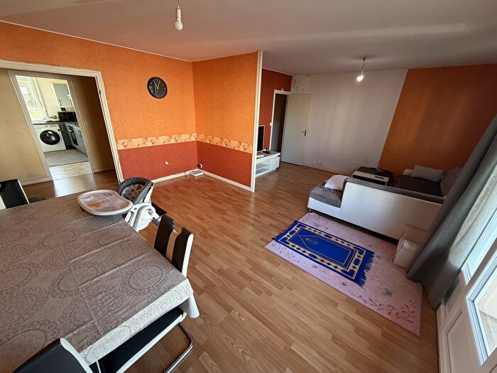 Appartement à vendre - Gien, Centre-ville - 5 pièces - 3 chambres