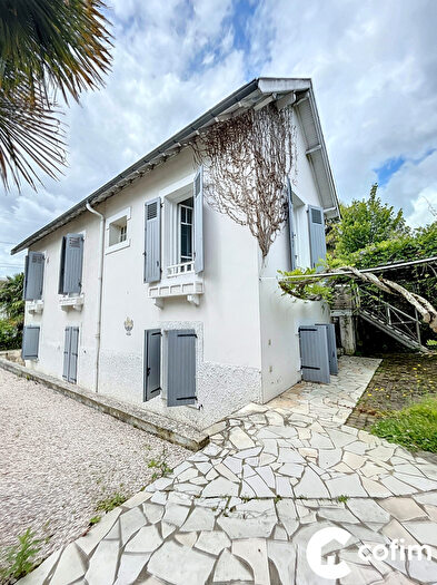 Maison à louer - Pau - 5 pièces - 4 chambres