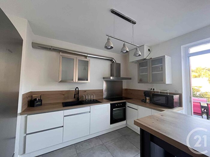 Maison à vendre - Remiremont - 4 pièces - 2 chambres