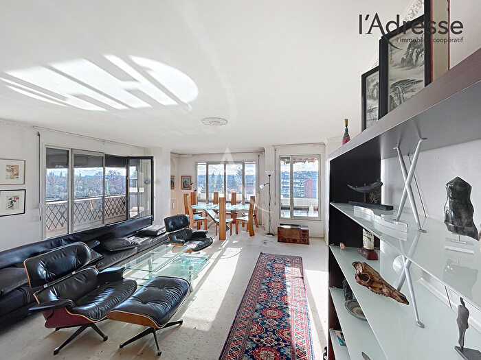 Appartement à vendre - Suresnes, Centre-ville - 4 pièces - 3 chambres