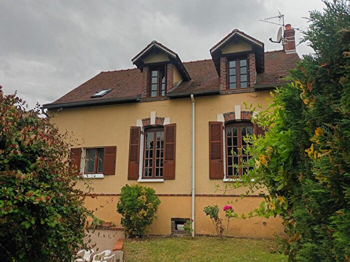 Maison à vendre - Appoigny - 6 pièces - 4 chambres