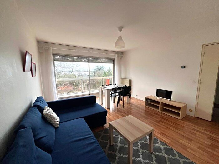 Appartement à louer - La Fauvette, Talence - 3 pièces - 2 chambres