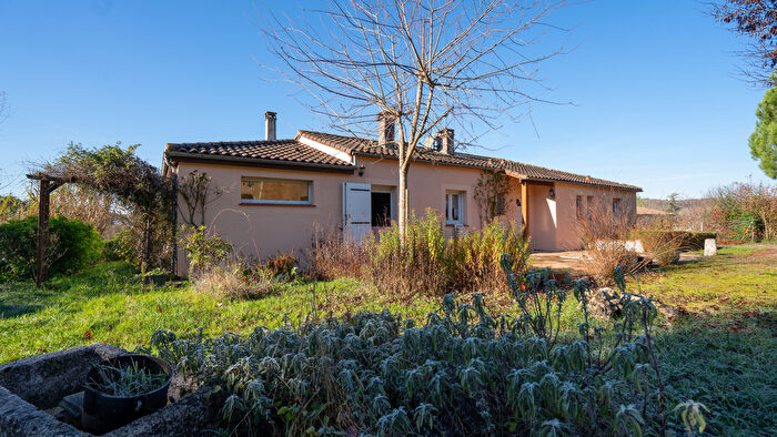 Maison 6 pièces à Montcuq, à vendre