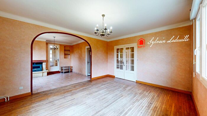 Maison 6 pièces à vendre à Les Eyzies-de-Tayac-Sireuil