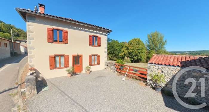 Maison 5 pièces à Montgauch, à vendre