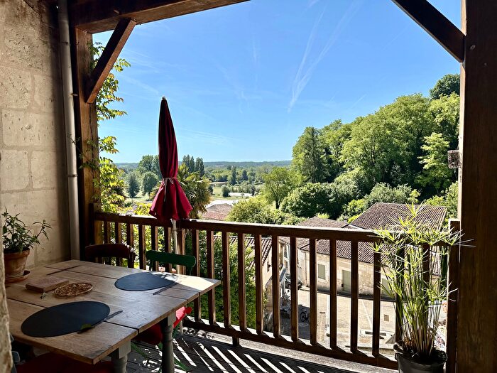 Aubeterre-sur-Dronne - Maison 5 pièces à vendre