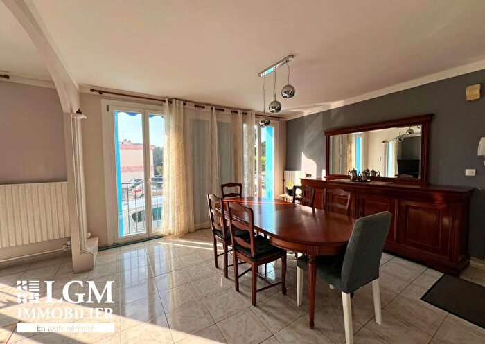 Appartement à vendre - Vitrolles, Bords de létang, Tribales, Ferme de Croze - 3 pièces - 2 chambres