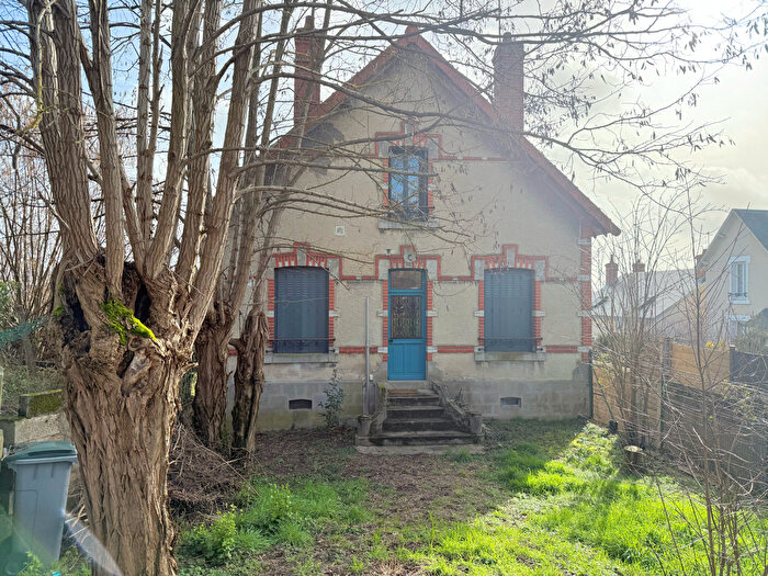 Maison à vendre - Vierzon, Centre-ville - 4 pièces - 2 chambres