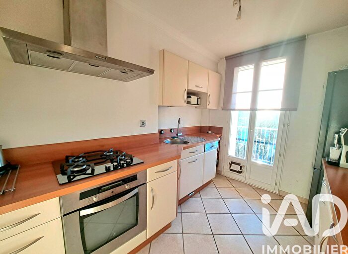 Appartement à vendre - Toulon, Valbertrand - 3 pièces - 2 chambres