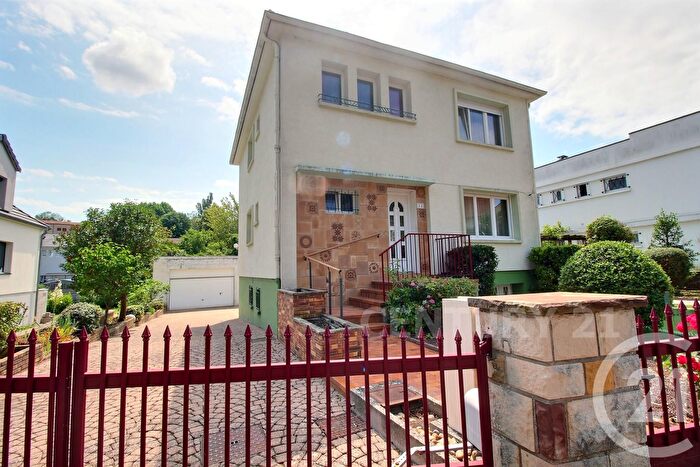Saint-Avold, Centre-ville, Felsberg, Route de Dourd'Hal : Maison 6 pièces à vendre