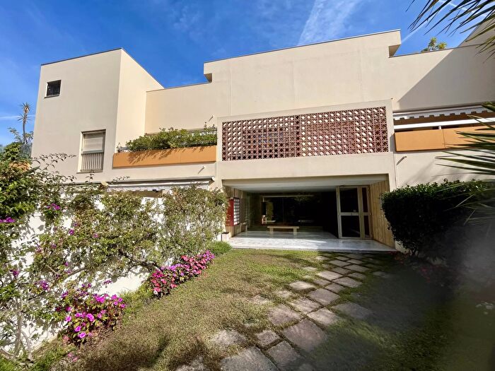 Appartement à vendre - Antibes, Rastines, Super Antibes, Laval, La Fontonne - 1 pièce - 1 chambre