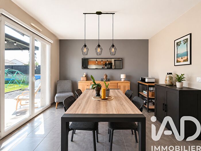 Maison à vendre - Béchy - 6 pièces - 4 chambres