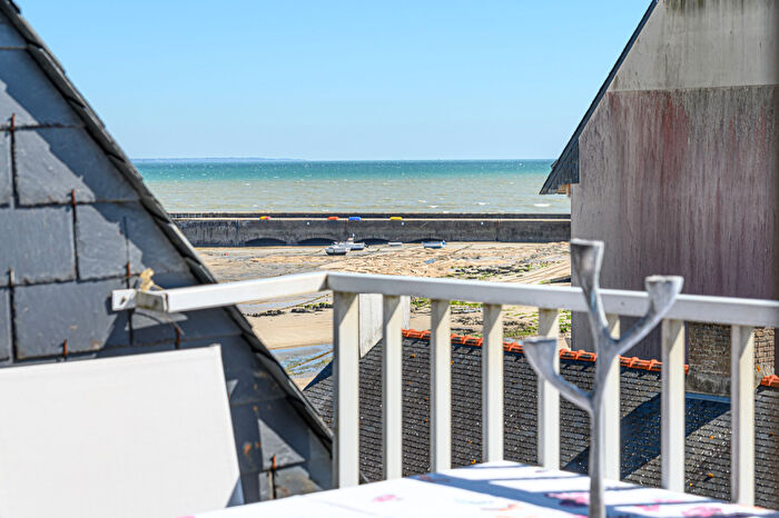 Appartement à vendre - Saint-Pierre-Quiberon - 6 pièces - 4 chambres