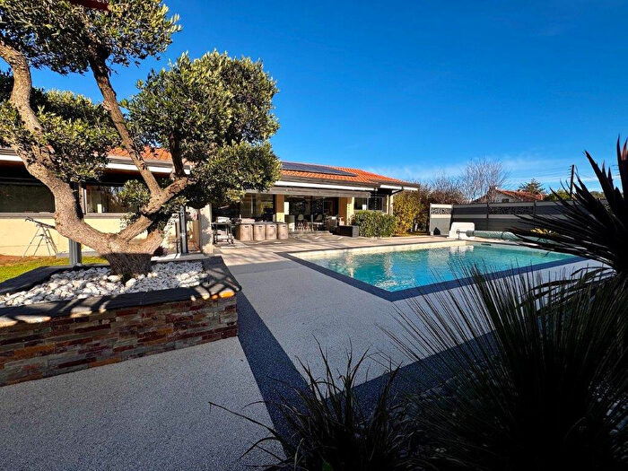 Maison à vendre - Trie-sur-Baïse - 4 pièces - 3 chambres