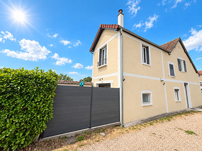 Maison 4 pièces à vendre - Trie-Château