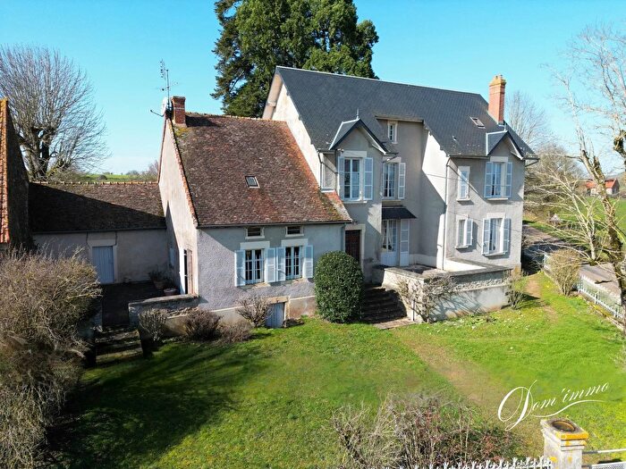 Maison à vendre - Liernais - 9 pièces - 7 chambres