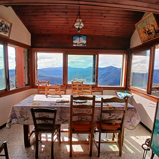 Maison à vendre - Sumène - 9 pièces - 4 chambres