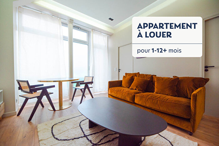 Appartement à louer - Paris e , Violet, Commerce - 2 pièces - 1 chambre