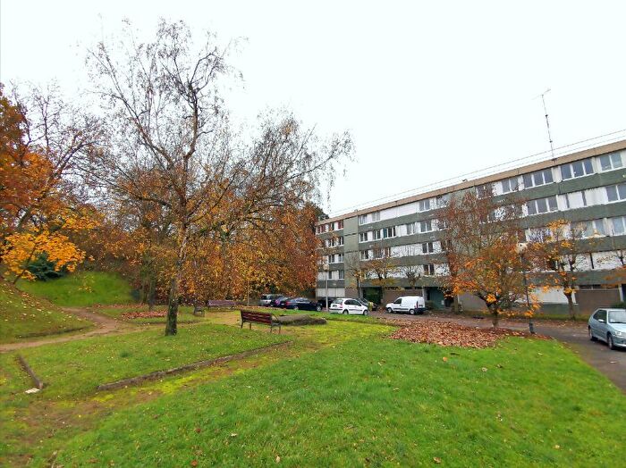 Appartement à vendre - Éragny, Parc dActivité Eragny - 3 pièces - 2 chambres