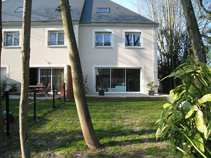 Maison 6 pièces à Orléans, Saint-Marc, Faubourg Bourgogne, à louer