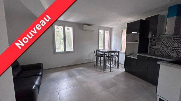 Appartement à louer - Besse-sur-Issole - 3 pièces - 2 chambres