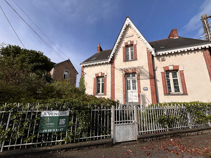 Maison à vendre - Châteaubriant, La Ville aux Roses - 7 pièces - 4 chambres