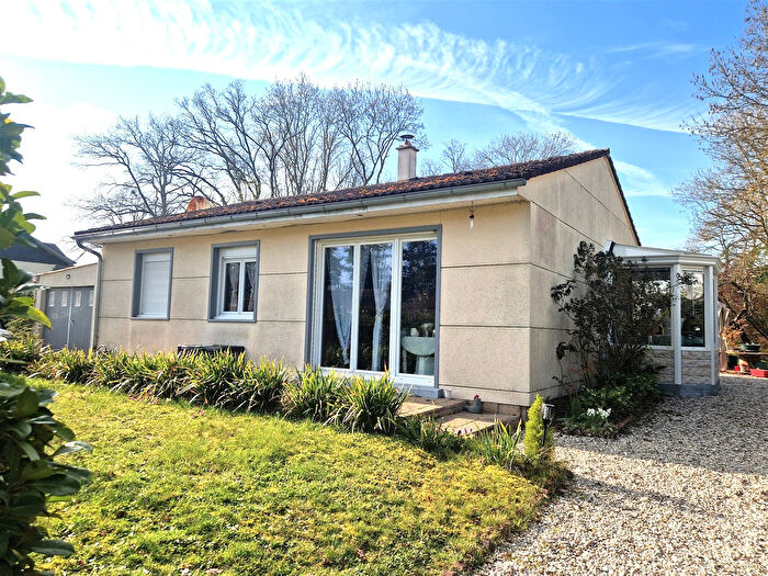 Maison à vendre - Saint-Lubin-des-Joncherets - 3 pièces - 2 chambres