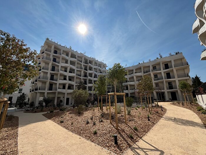 Appartement à louer - Montpellier, Estanove - 2 pièces - 1 chambre