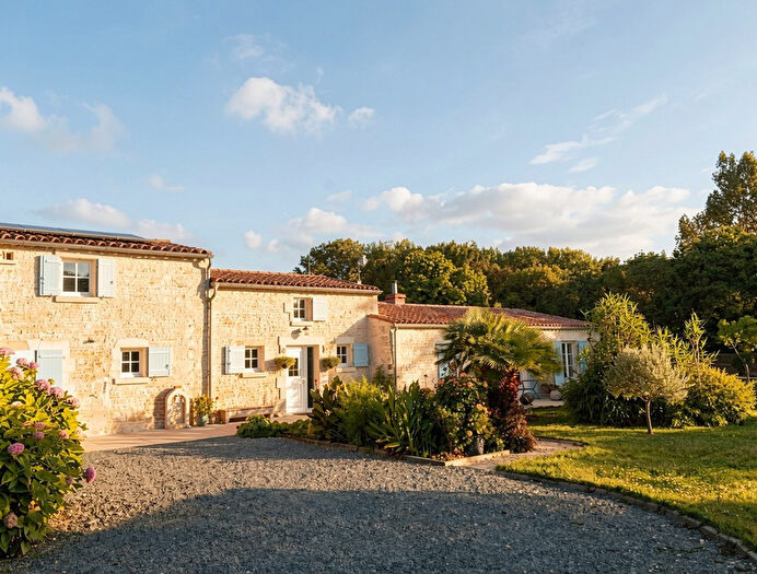Maison 6 pièces à Taugon, à vendre