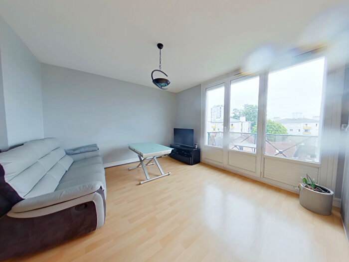 Appartement à vendre - Tours, Giraudeau - 4 pièces - 2 chambres