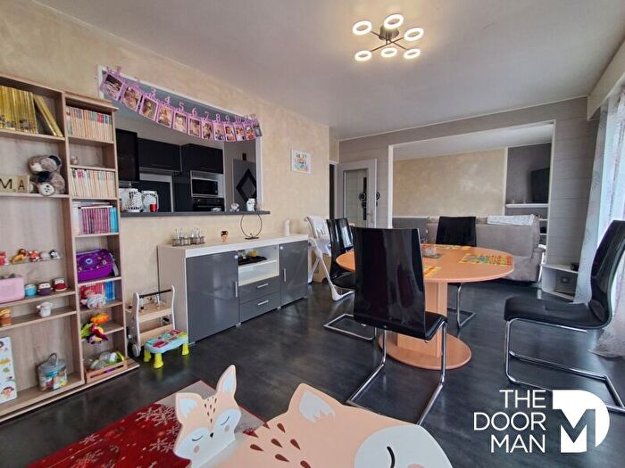 Appartement à vendre - Chartres, La Madeleine - 3 pièces - 2 chambres