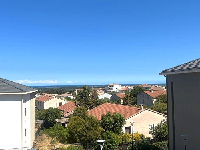 Appartement 3 pièces à Ouest et Sud, Borgo, à louer